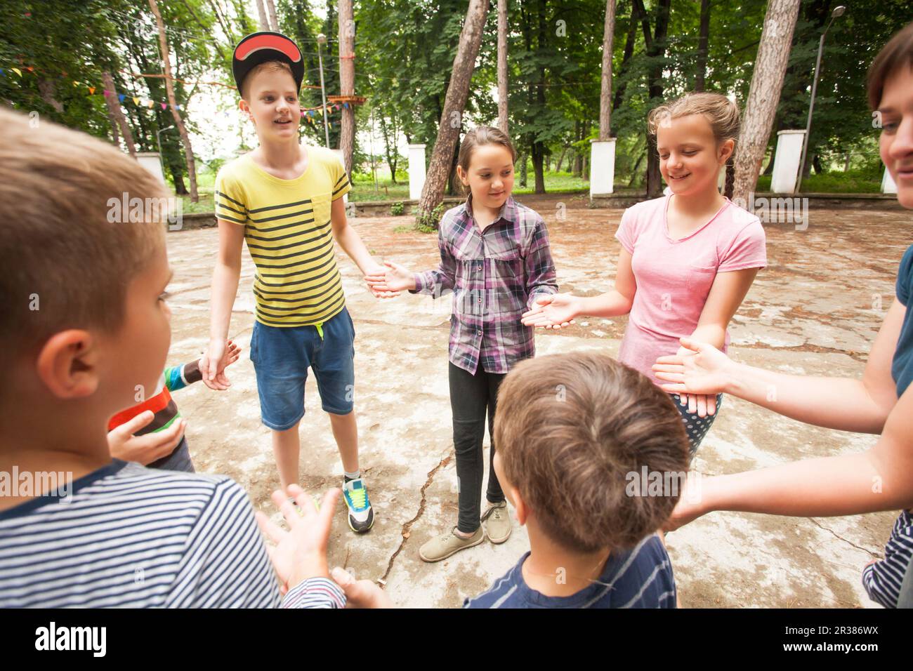 Clap game hi-res stock photography and images - Alamy