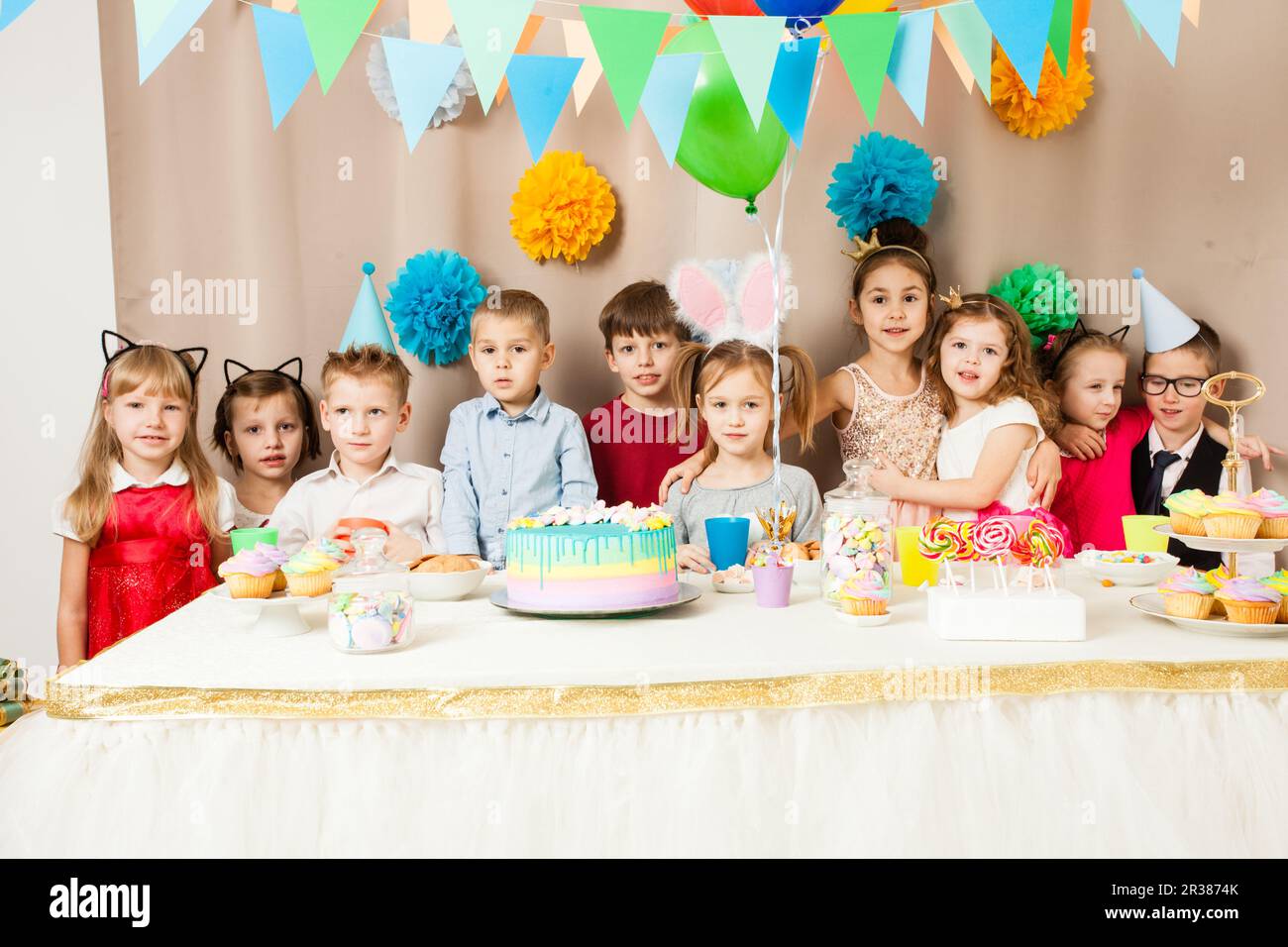 Happy birthday party Stock Photo - Alamy