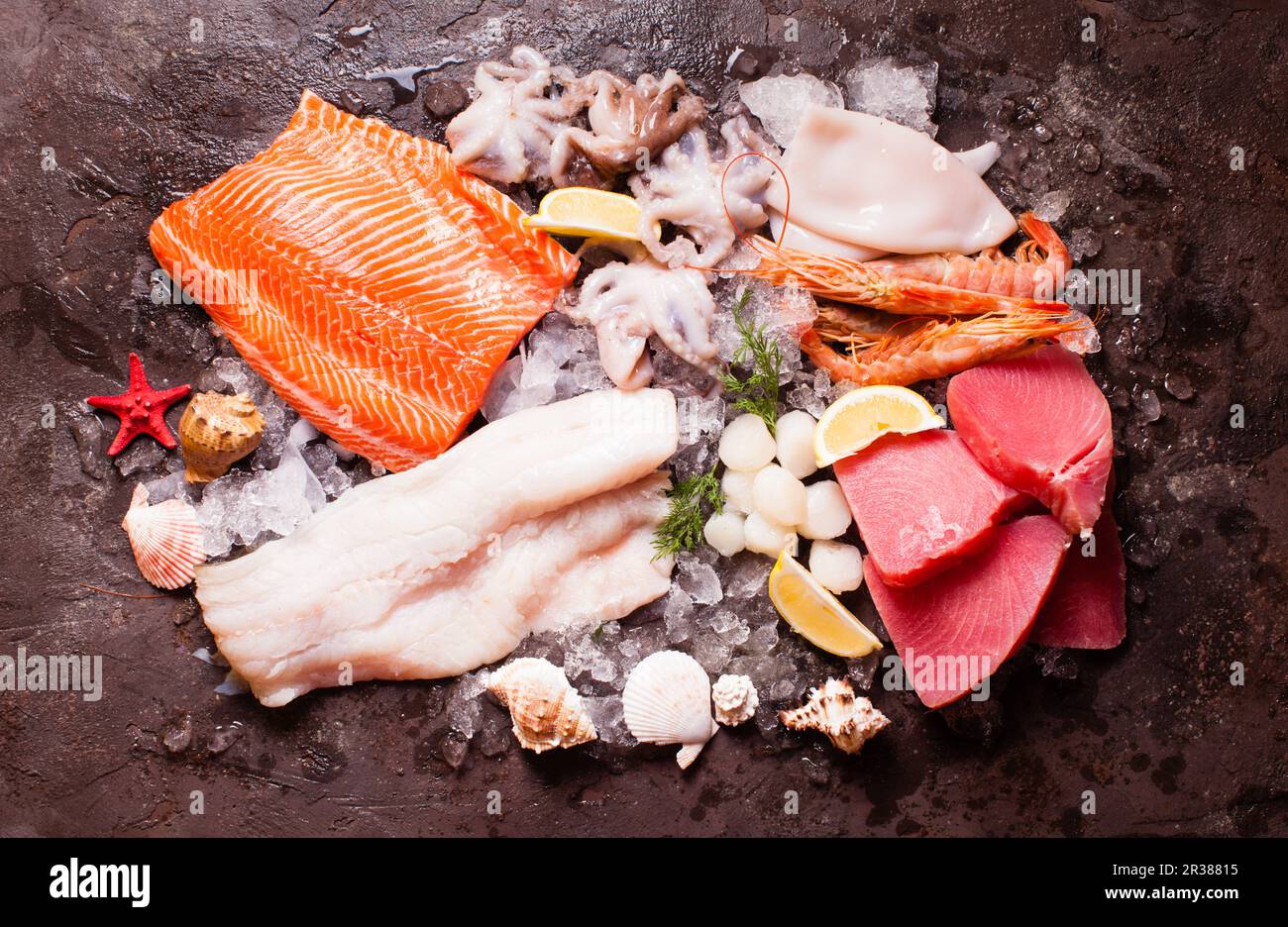 Seafood on the ice Stock Photo - Alamy