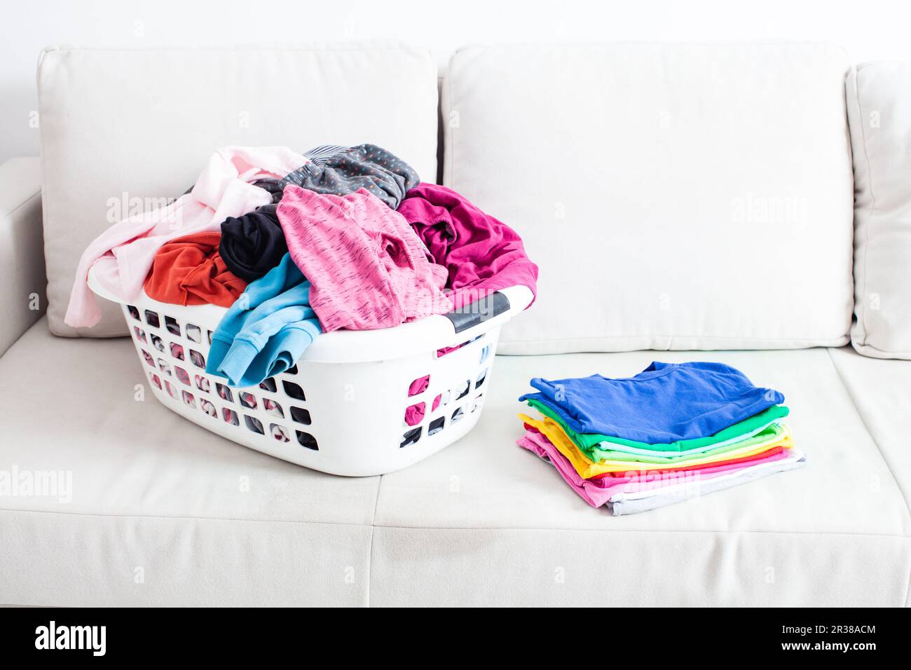 Clean clothes hi-res stock photography and images - Alamy