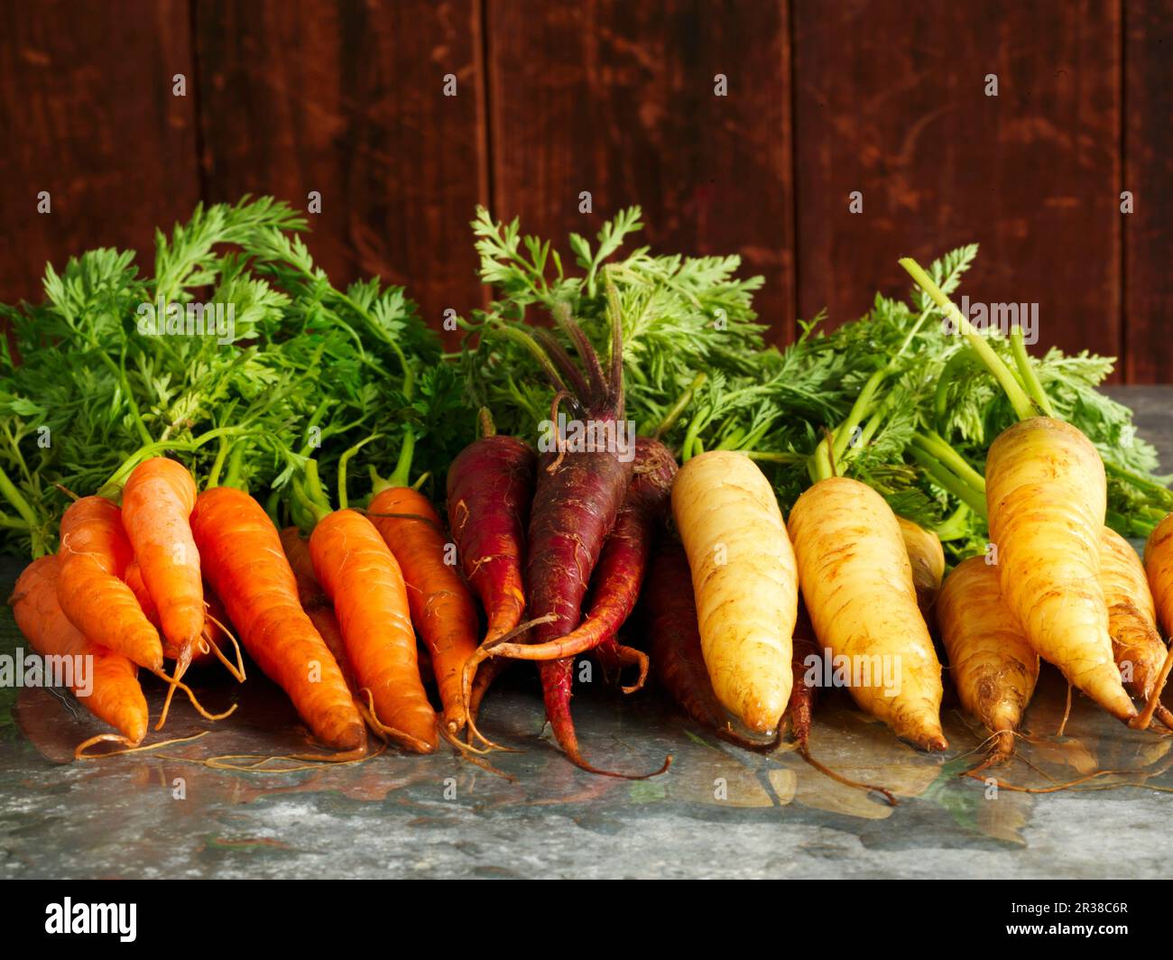 Carrots with different colours hi-res stock photography and images - Alamy