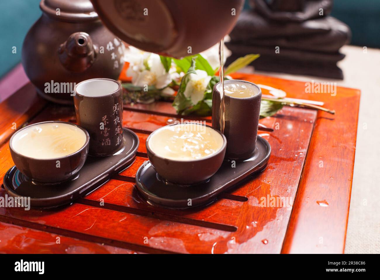 Chinese tea ceremony Stock Photo - Alamy