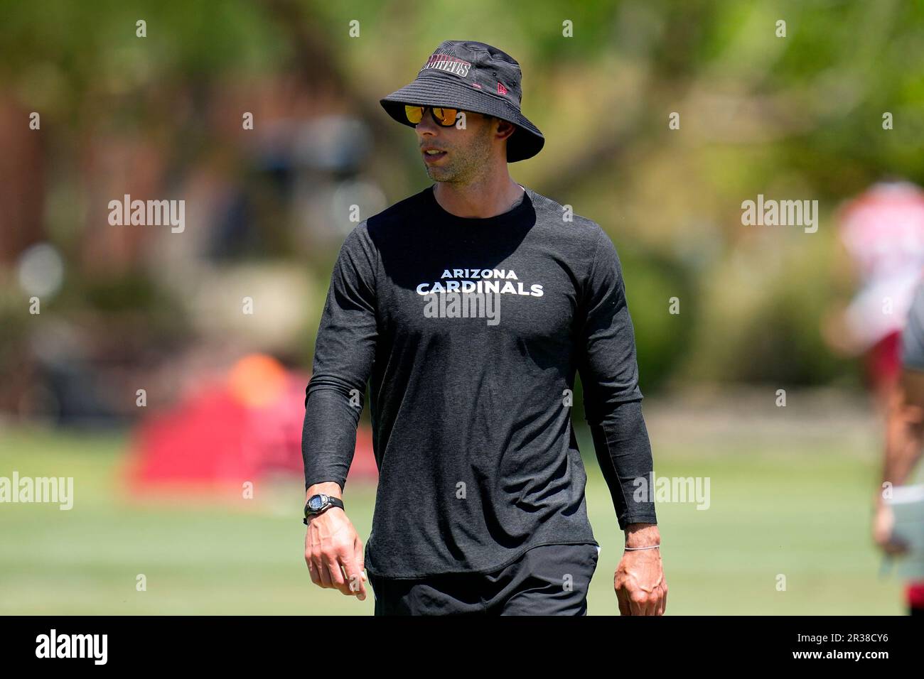 Arizona Cardinals head coach Jonathan Gannon watches players during OTA ...