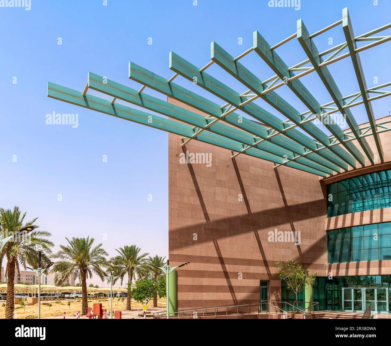 Awnings entrance building hi-res stock photography and images - Alamy