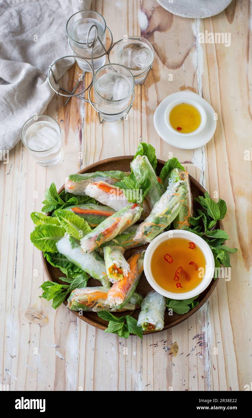 Vietnamese rice paper rolls Stock Photo - Alamy