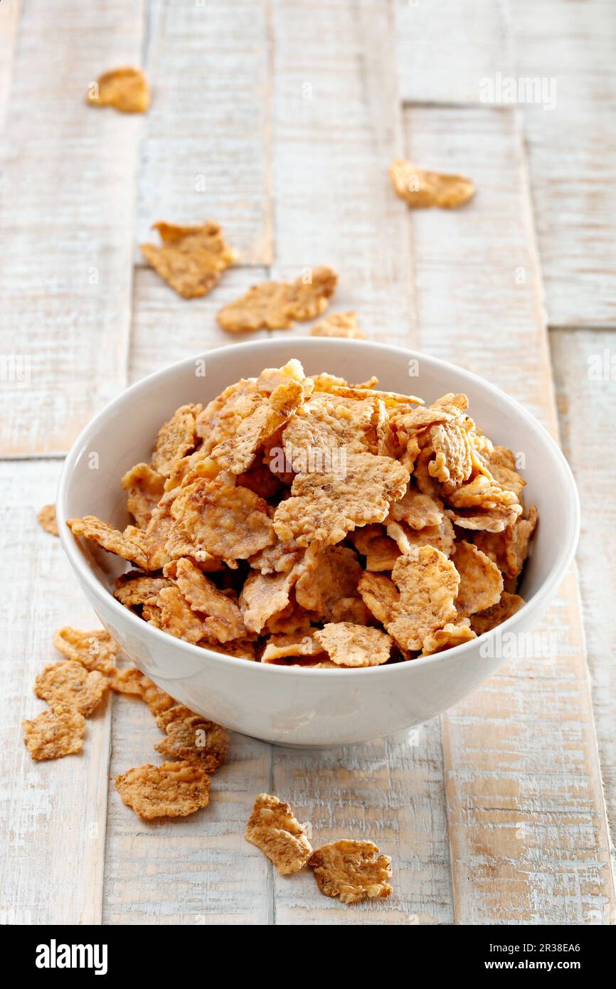 A bowl of cornflakes Stock Photo - Alamy