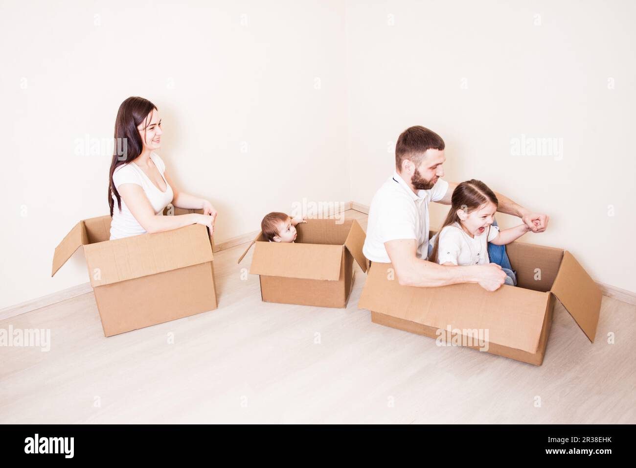 Family room clock hi-res stock photography and images - Alamy