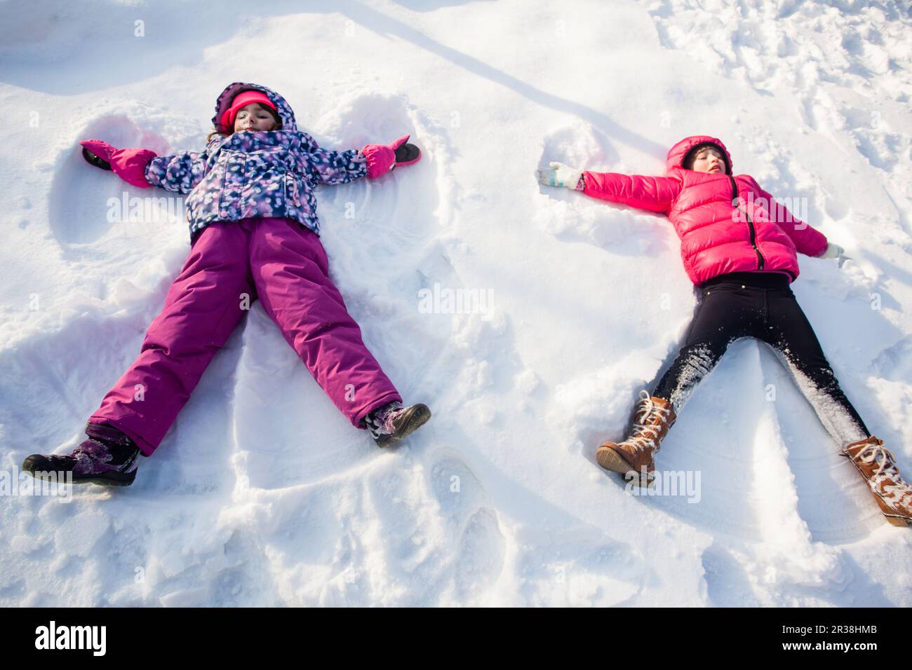 Kid snow angels hi-res stock photography and images - Alamy