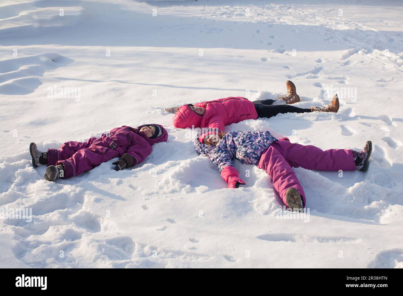 Kid snow angels hi-res stock photography and images - Alamy