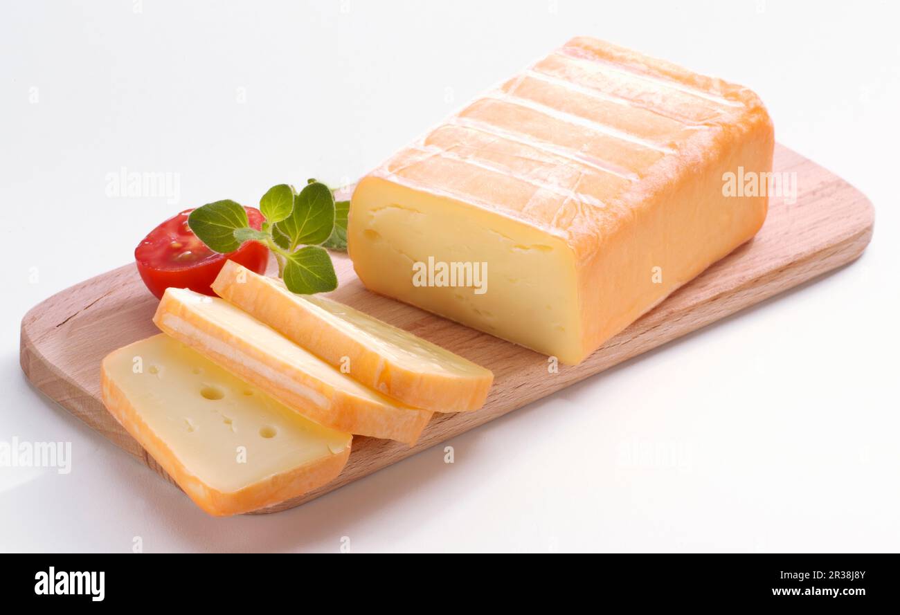 Limburger cheese hi-res stock photography and images - Alamy