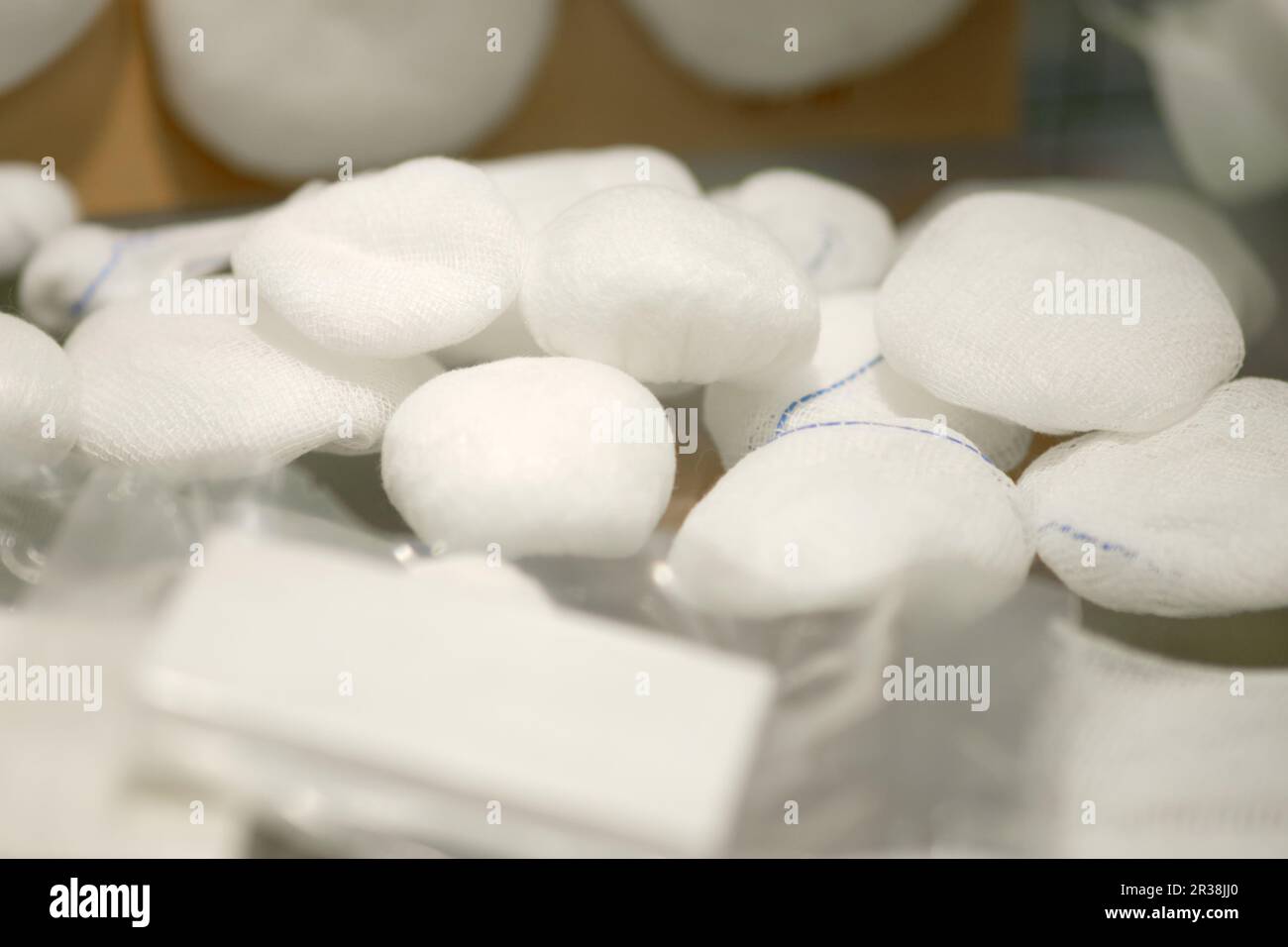 Cotton wool and alcohol hi-res stock photography and images - Alamy