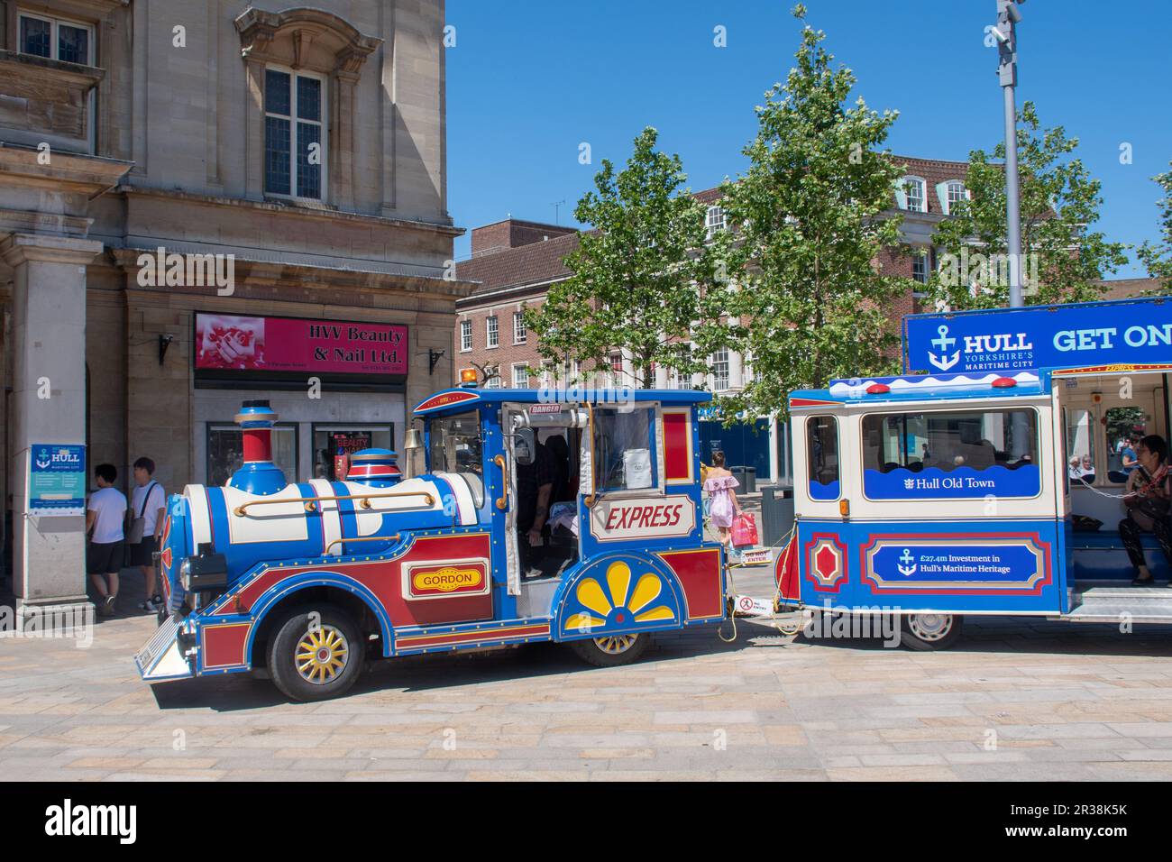 Hull Tourist train in front of City Hall Stock Photo - Alamy