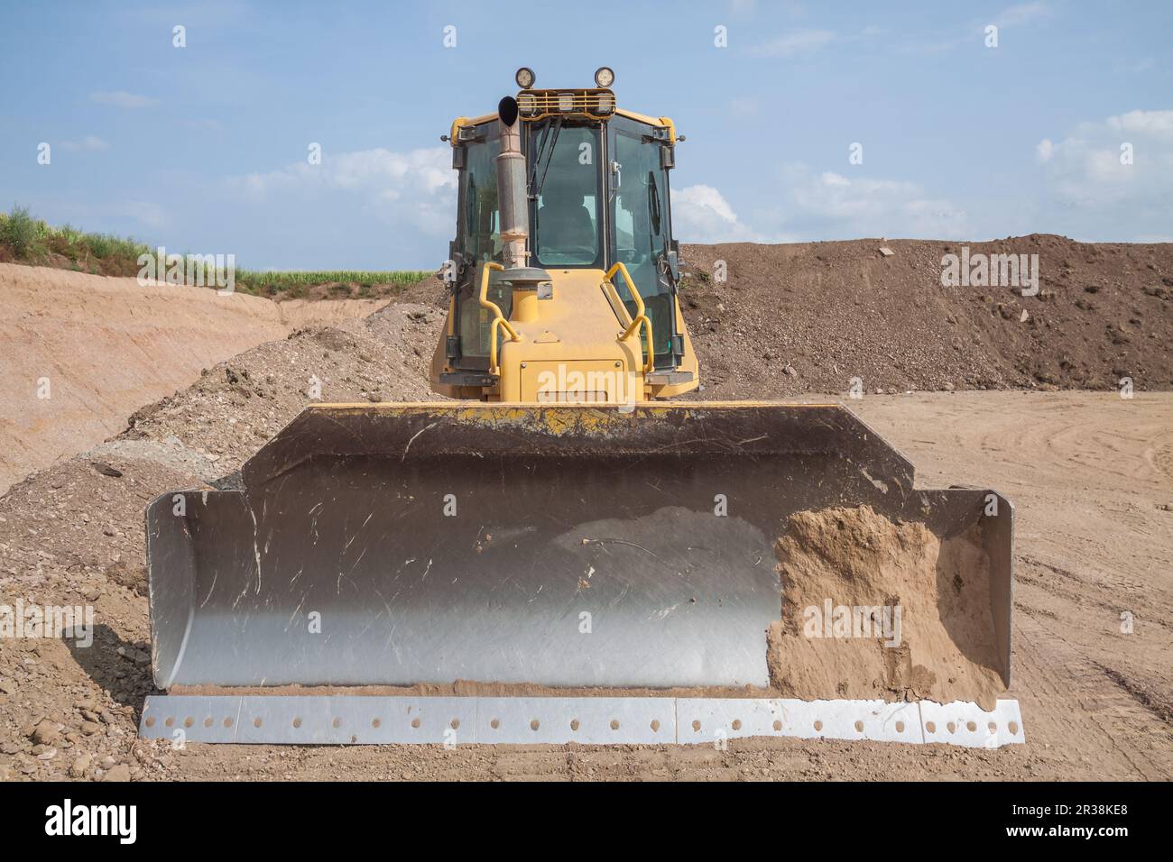 Bulldozer earthmoving hi-res stock photography and images - Alamy