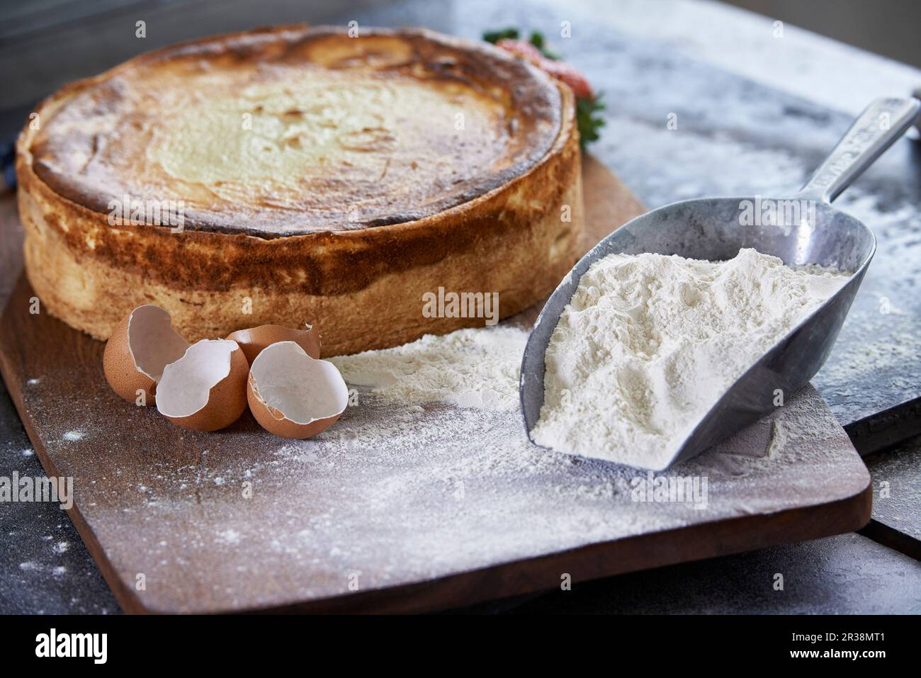 Cheesecake with a shortcrust pastry base Stock Photo - Alamy