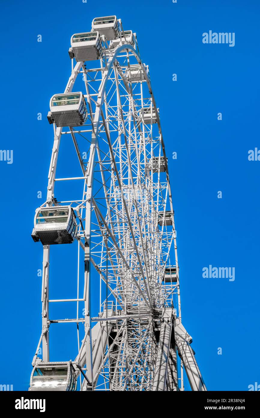 Paris fairground wheel hi-res stock photography and images - Alamy