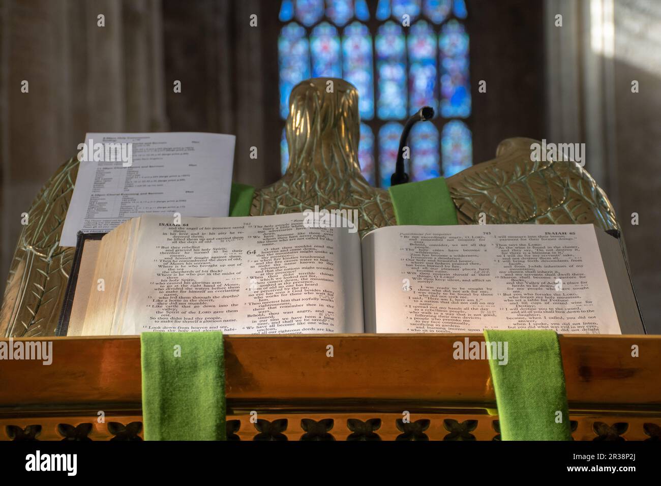 Open bible from pulpit in church Stock Photo - Alamy