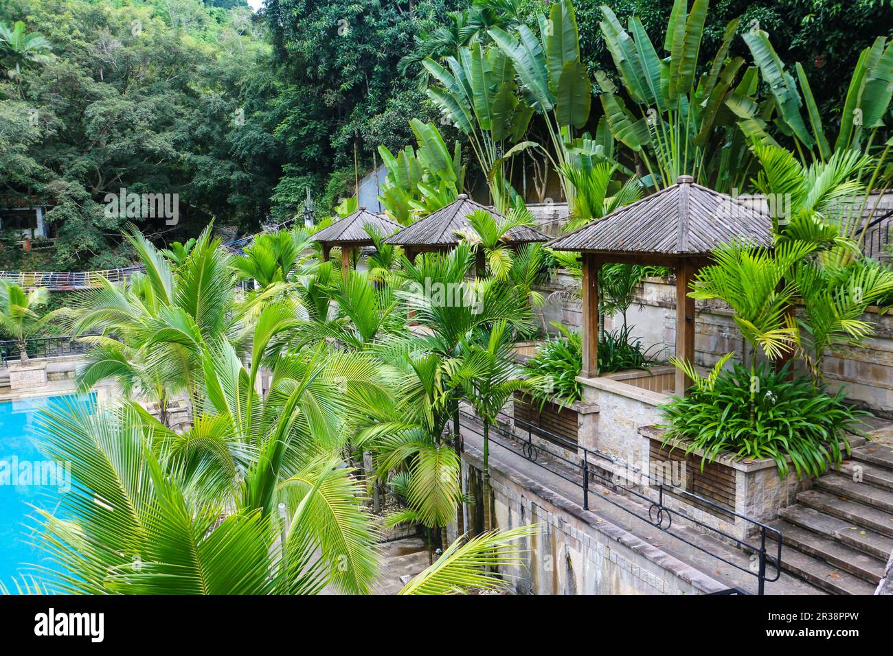 Resort vibes hi-res stock photography and images - Alamy