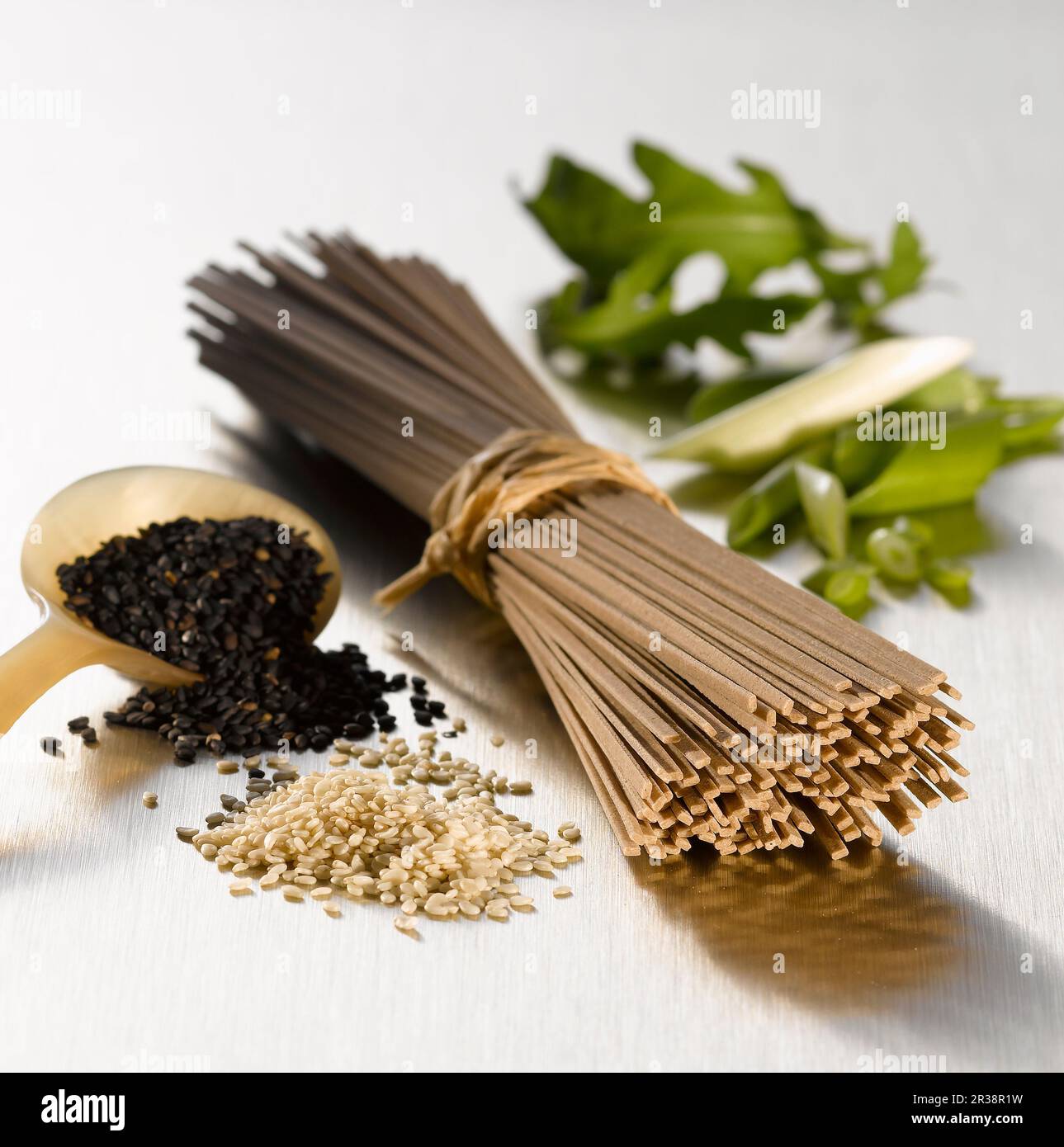 Light soba noodles hi-res stock photography and images - Alamy
