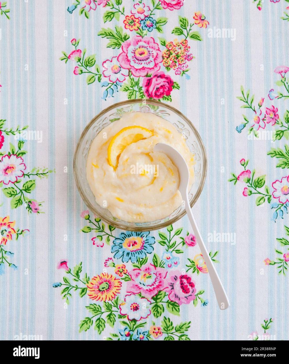 Semolina pudding with lemon Stock Photo - Alamy