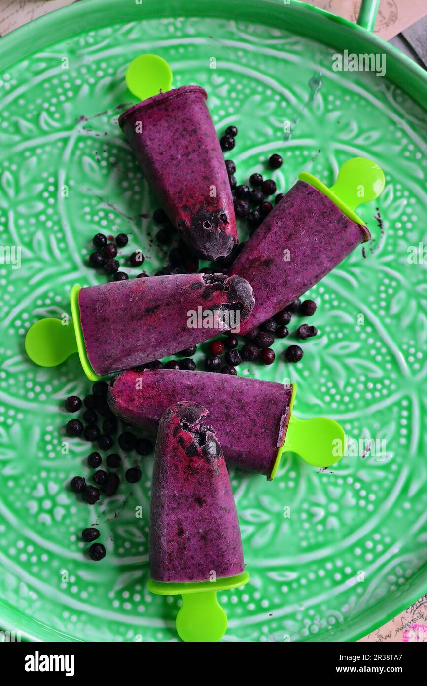 Blueberry ice lollies Stock Photo - Alamy