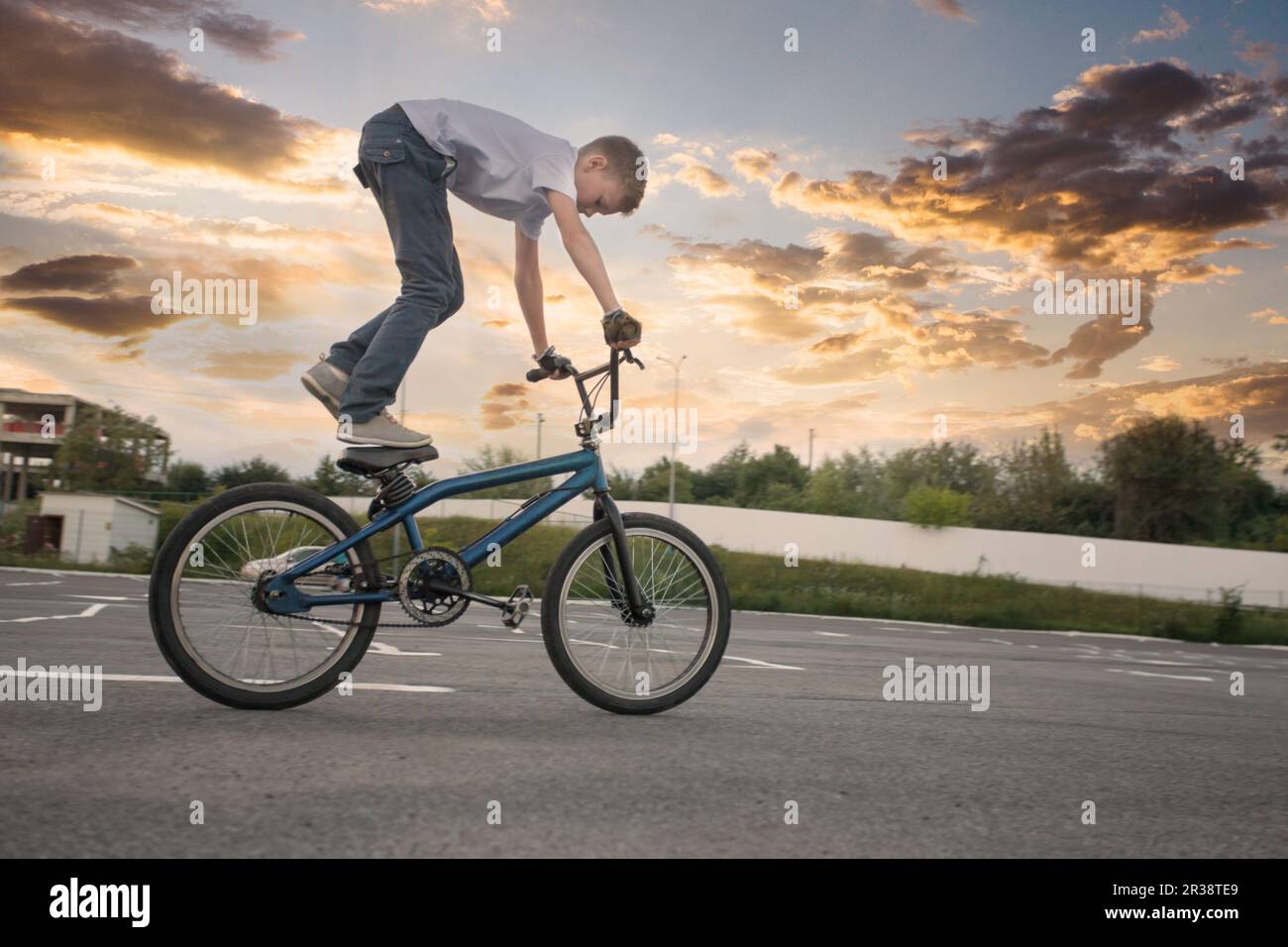 Bike jump tricks hi-res stock photography and images - Alamy