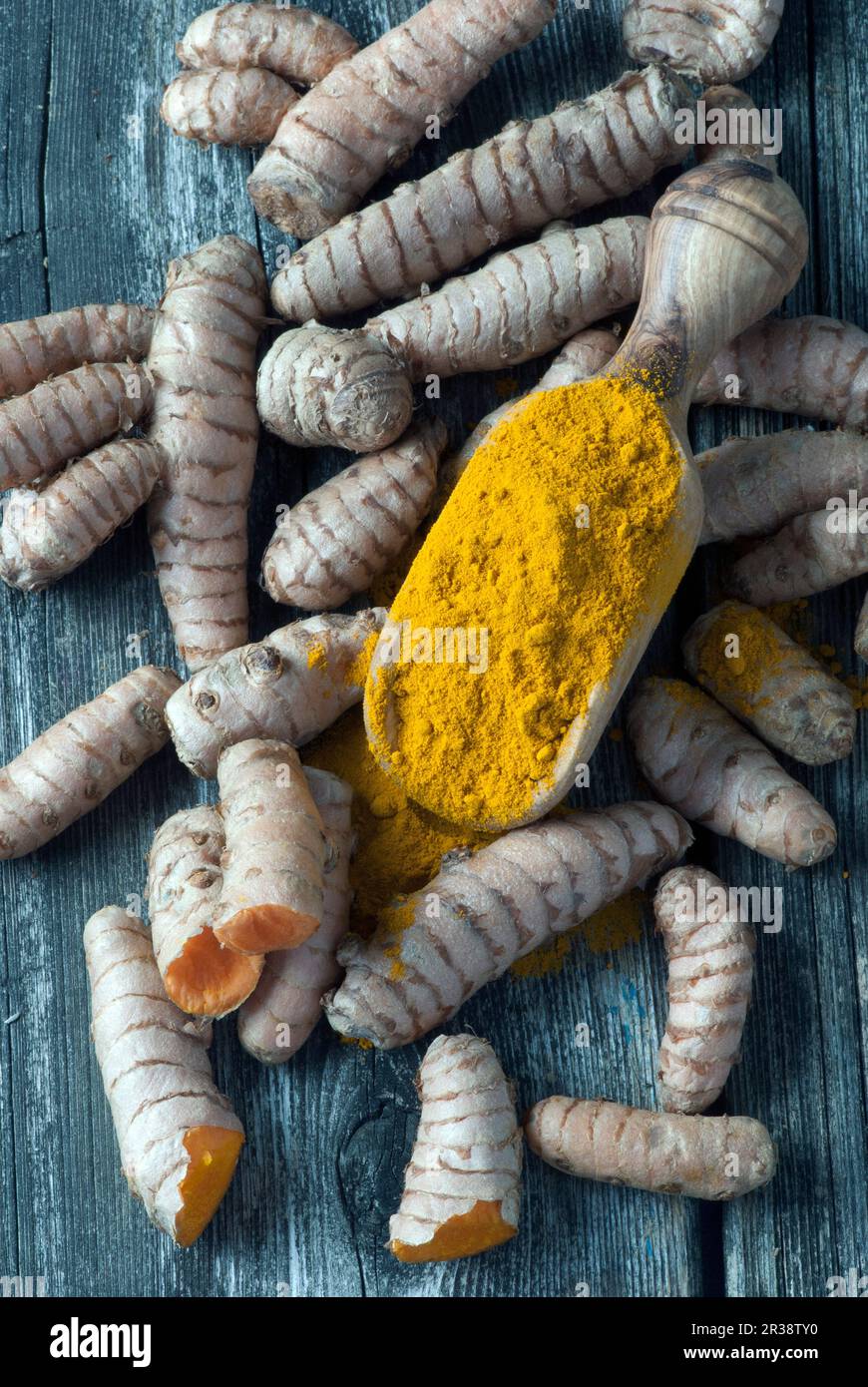 Overhead view turmeric root hi-res stock photography and images - Alamy