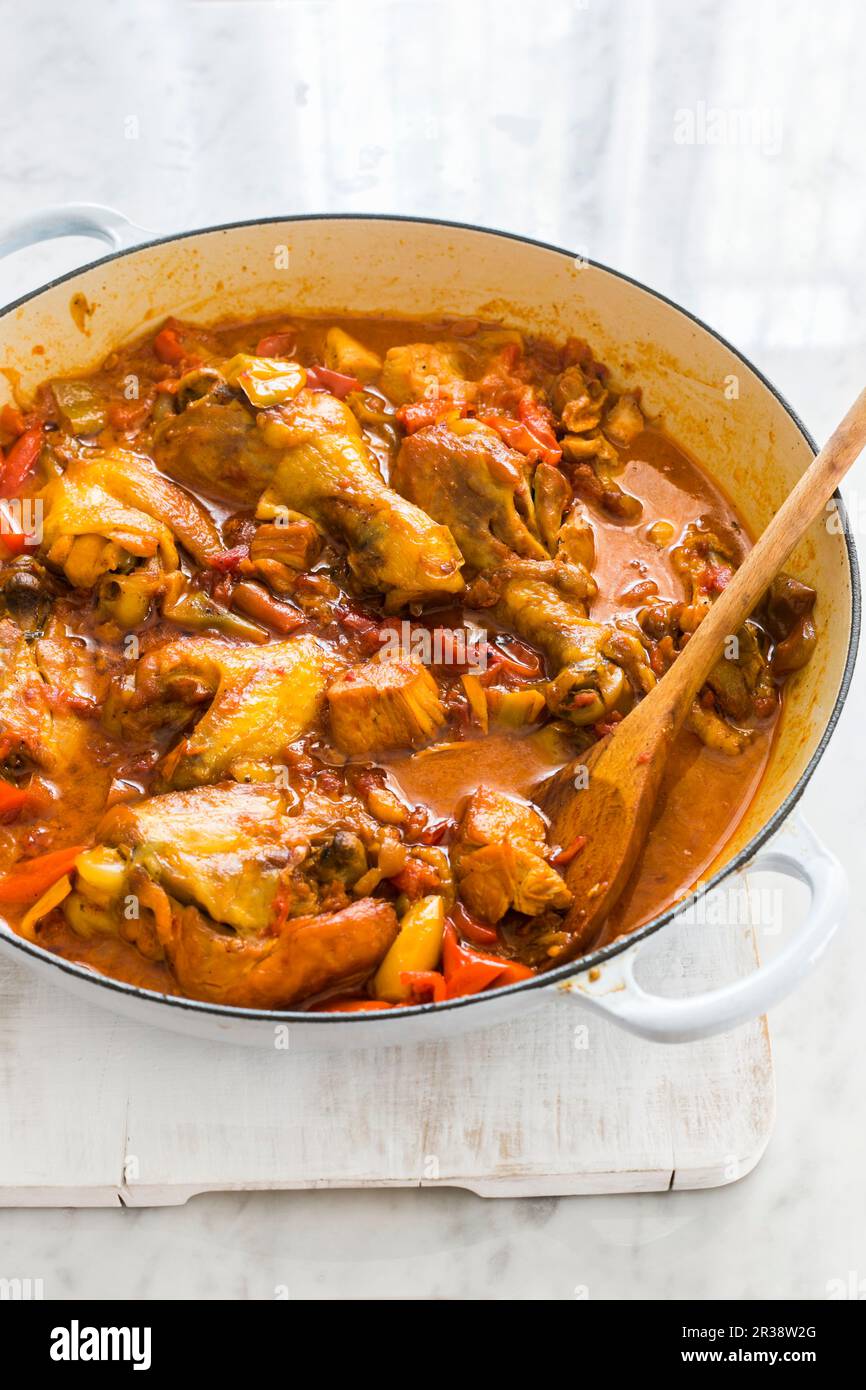 Pollo alla romana (chicken with peppers, Italy Stock Photo - Alamy