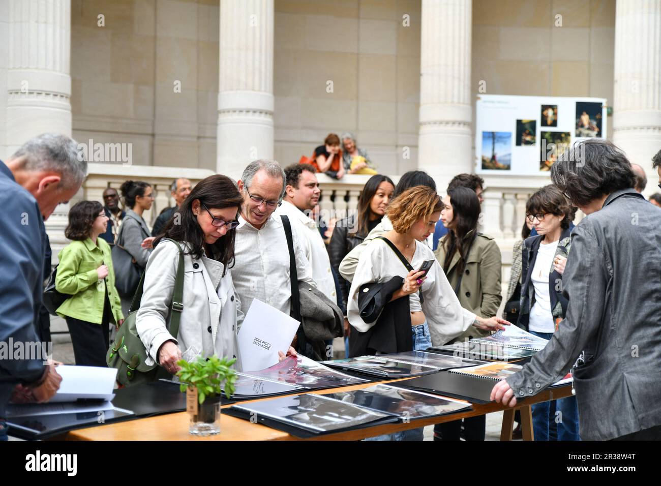 The Picto Fashion Photography Award (Prix Picto de la Photographie de ...