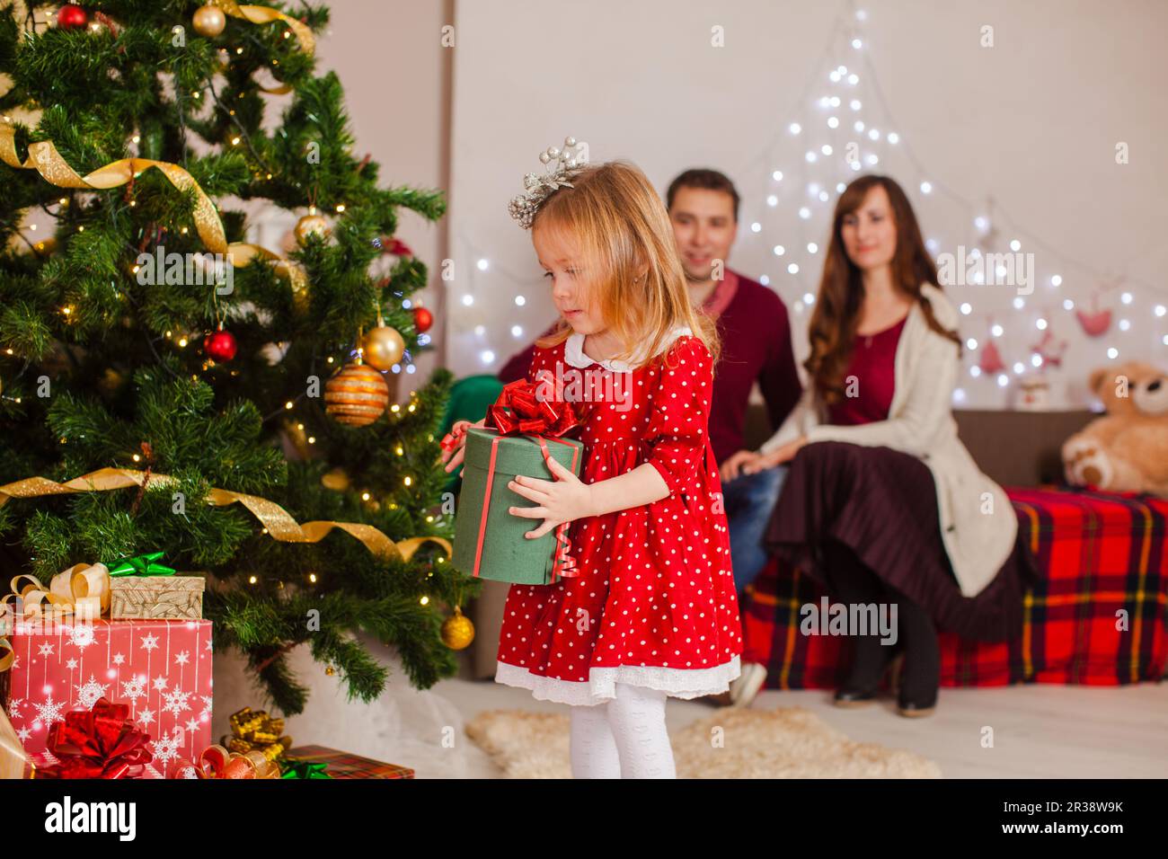 They decorate the tree hi-res stock photography and images - Alamy