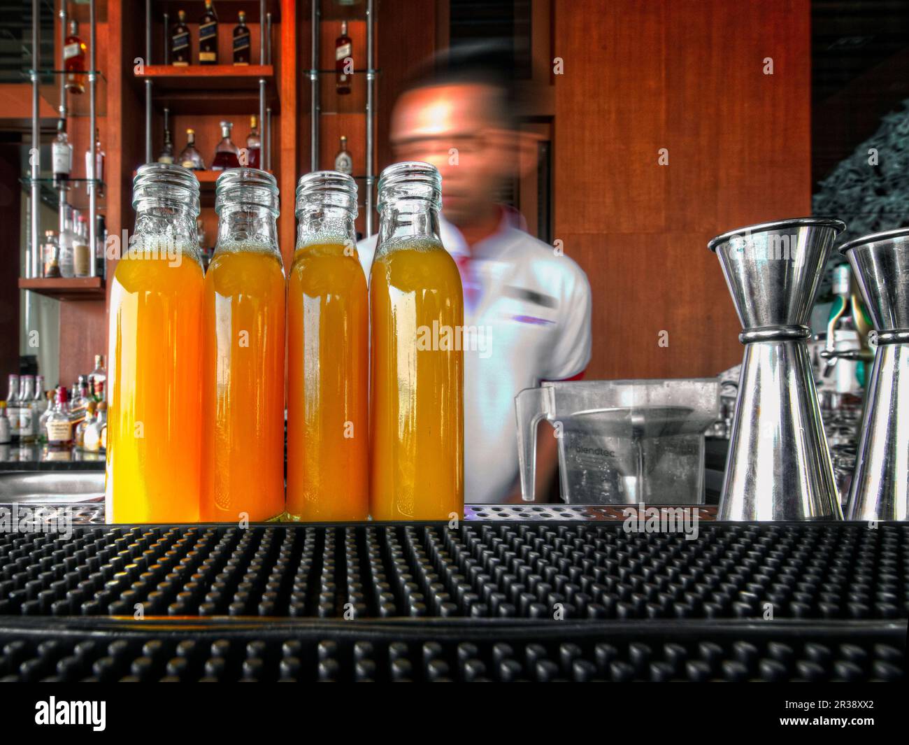 Japanese bar hi-res stock photography and images - Alamy
