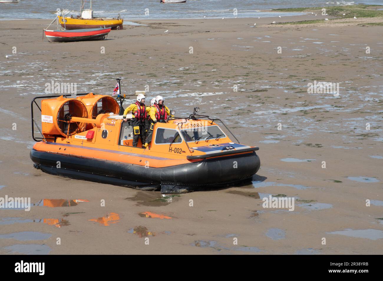 Hovercraft rescue hi-res stock photography and images - Alamy
