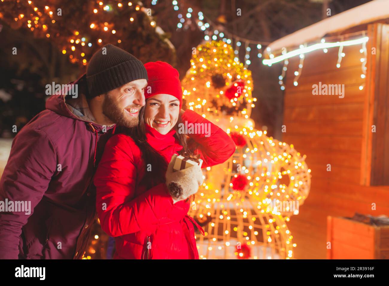 Downtown couple hi-res stock photography and images - Alamy