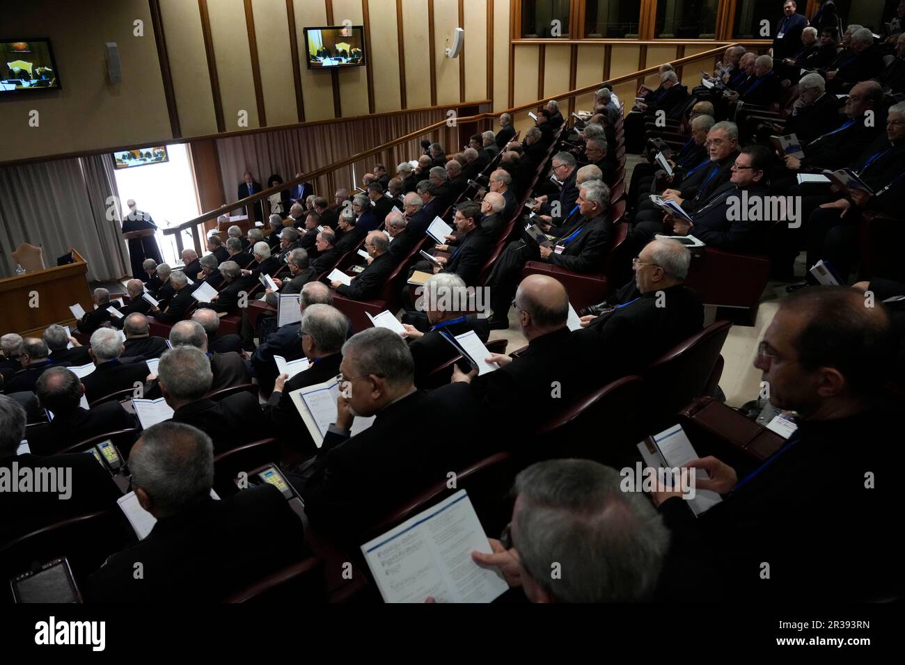 Bishops gather in the Synod hall one the occasion of Cardinal Matteo ...