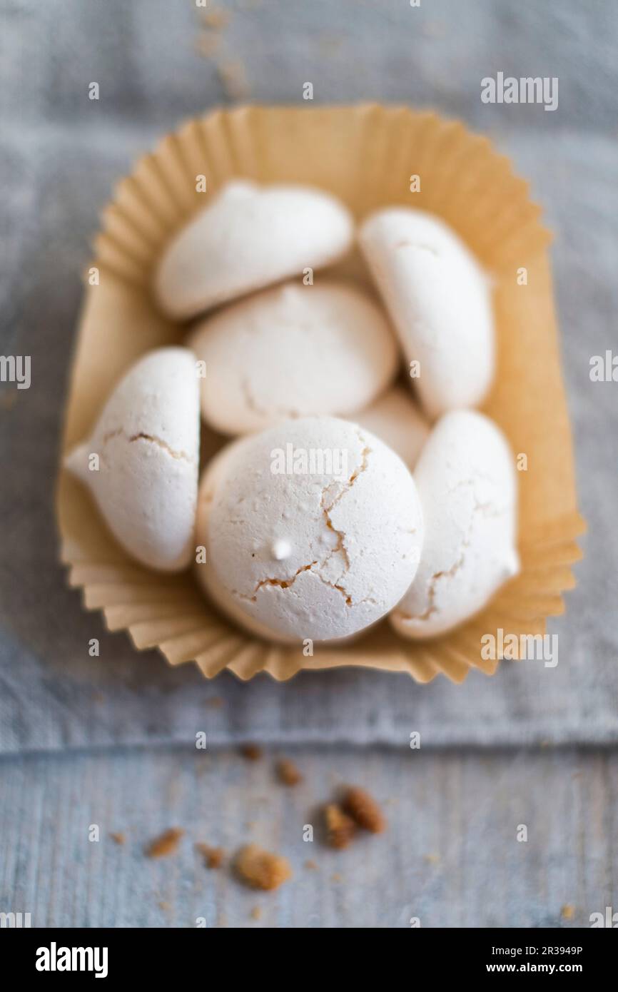 Cake case birds eye view hi-res stock photography and images - Alamy