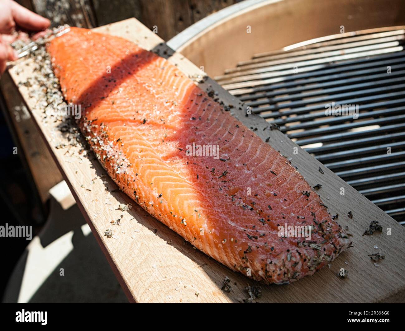 Salmon side on hi-res stock photography and images - Alamy