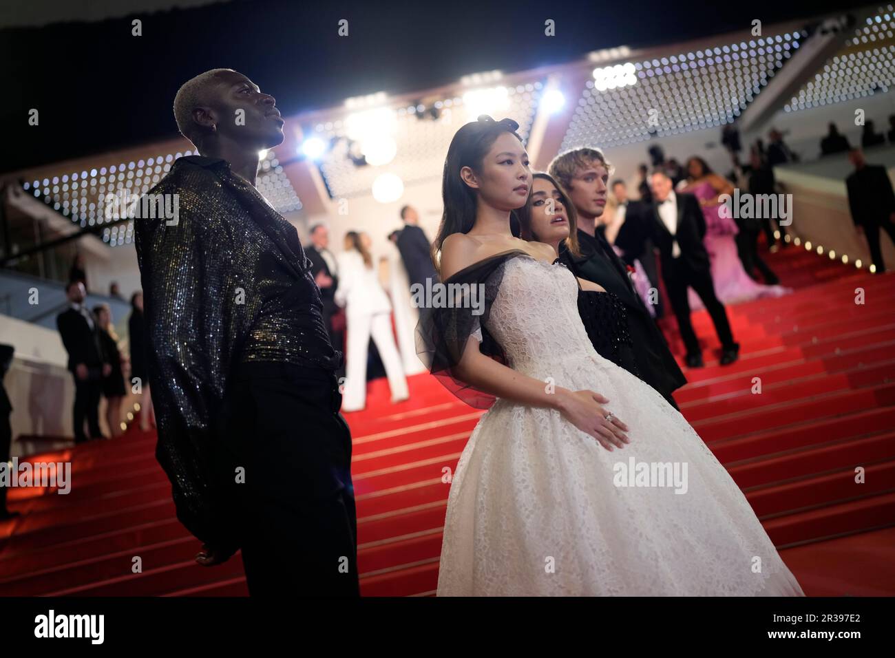 Moses Sumney, left, and Jennie Ruby Jane pose for photographers upon ...