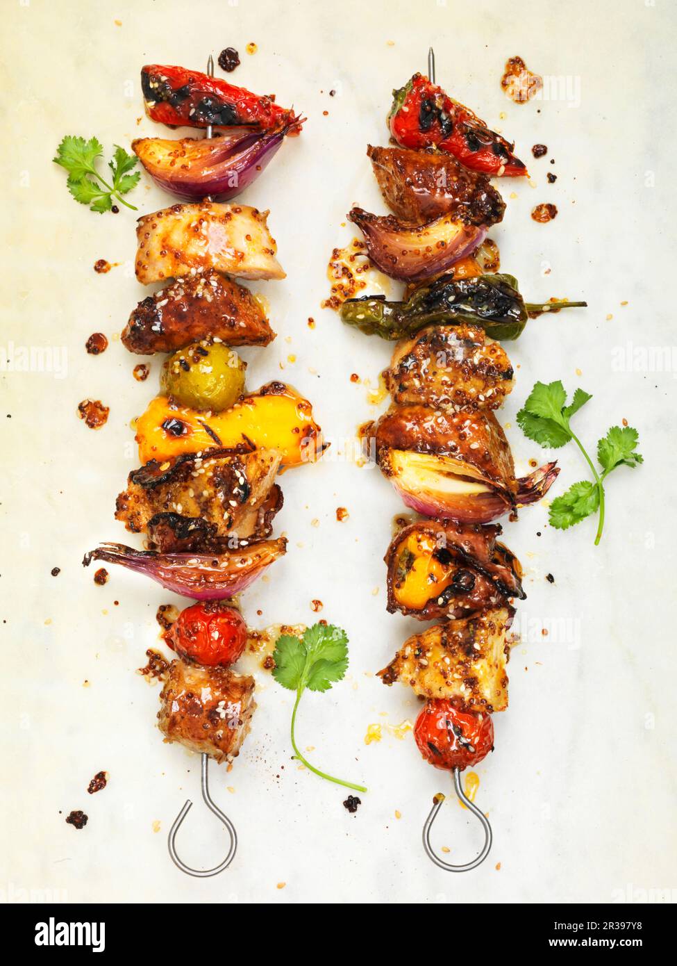 Garlic and Herb Grilled Chicken Kebabs Stock Photo - Alamy