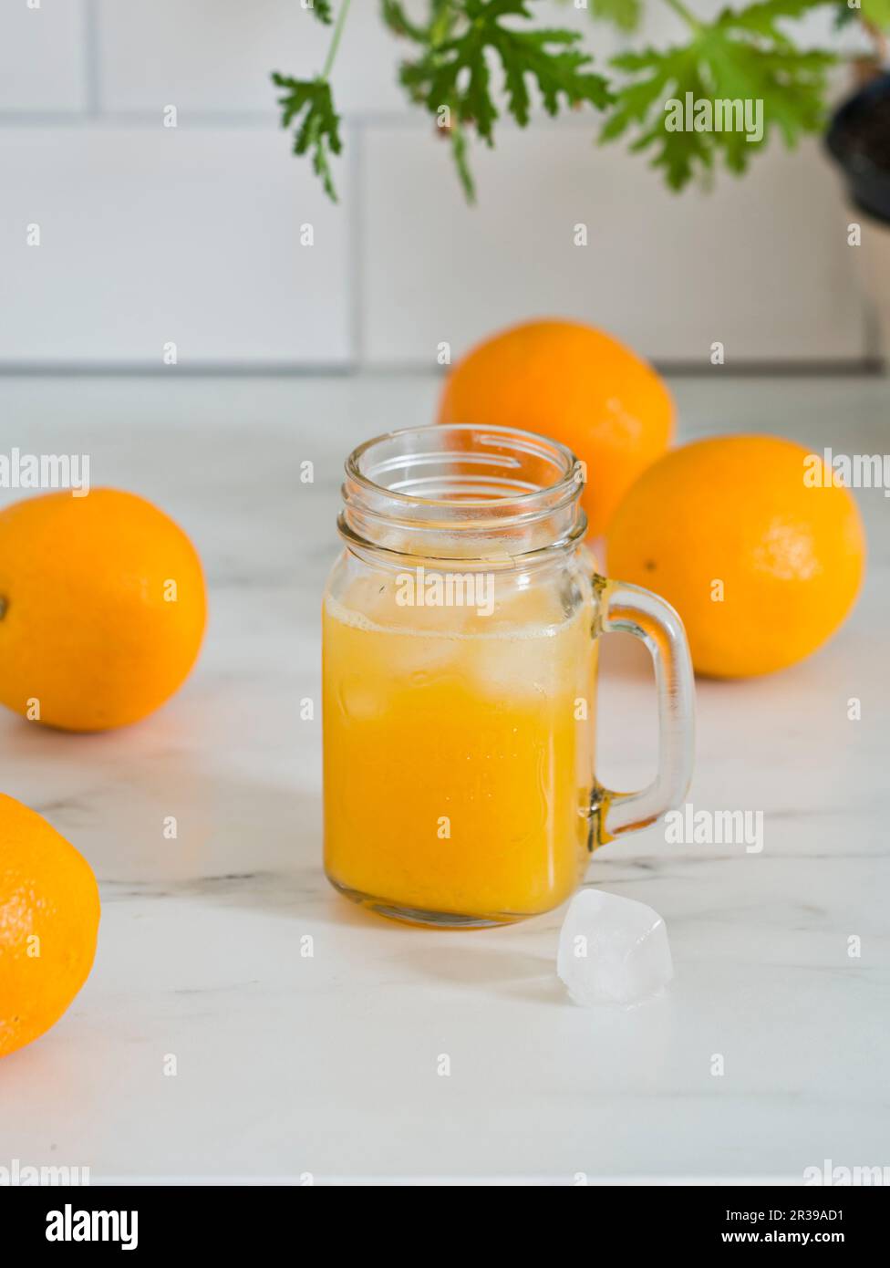 Fresh orangejuice hi-res stock photography and images - Alamy