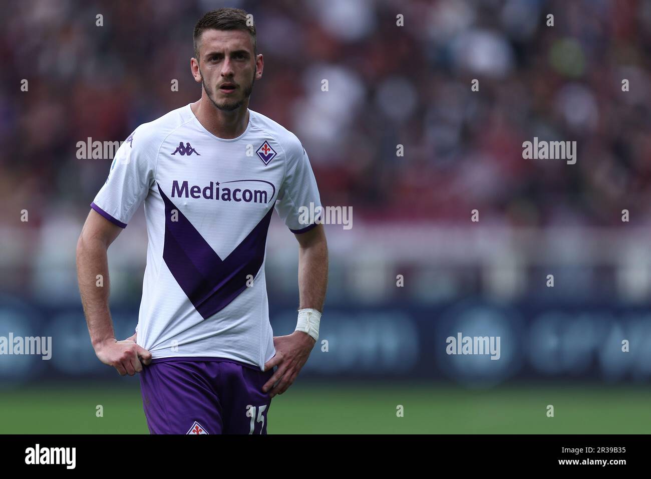 Aleksa Terzic of Acf Fiorentina looks on during the Serie A football ...