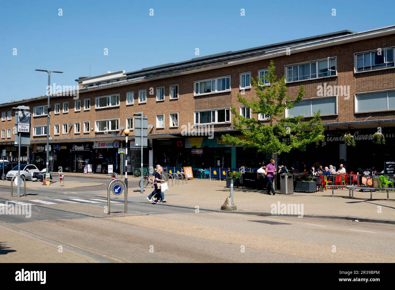 Shops in Station Road, Solihull, West Midlands, England, UK Stock Photo ...