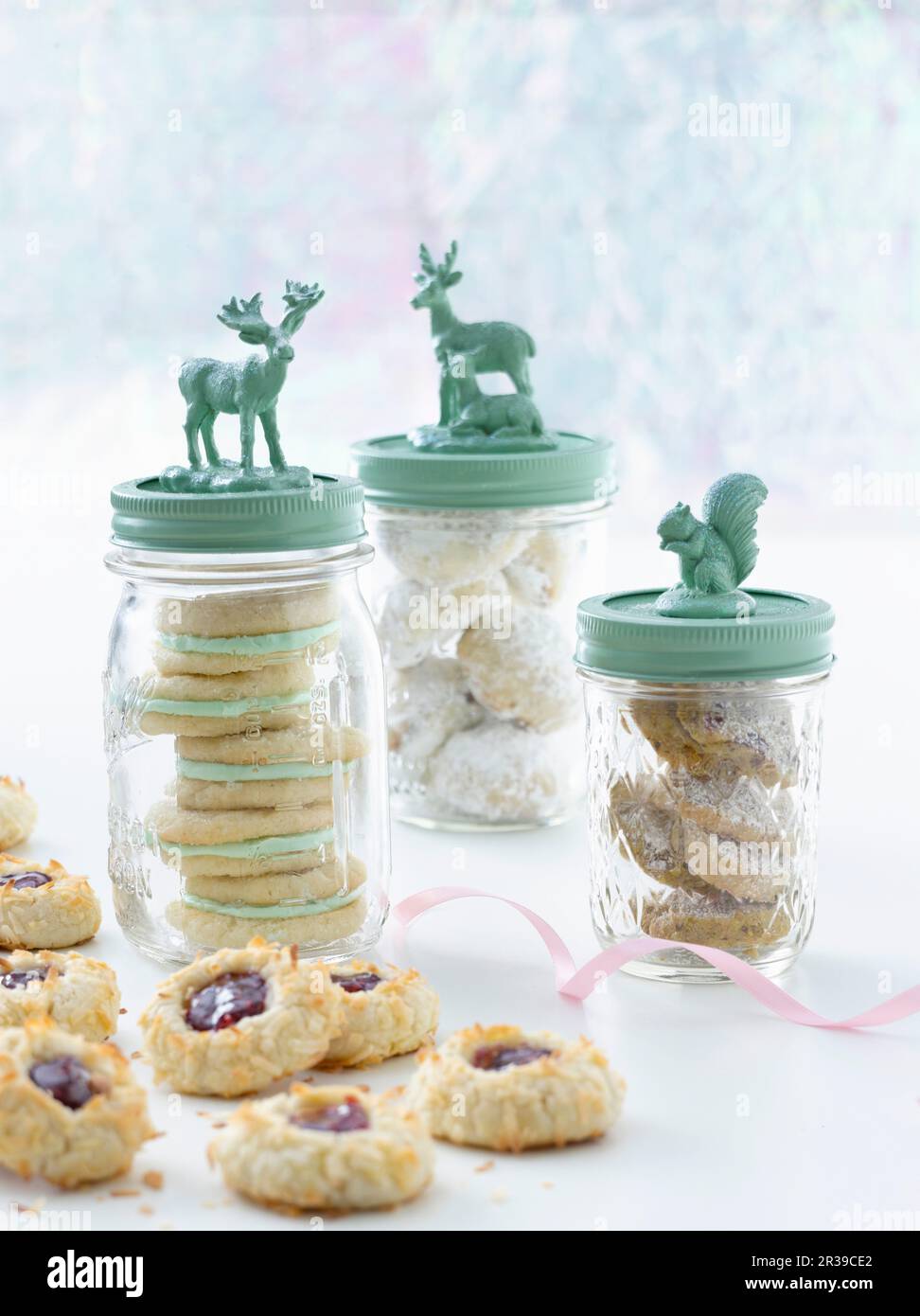 Ornamental jars hi-res stock photography and images - Alamy