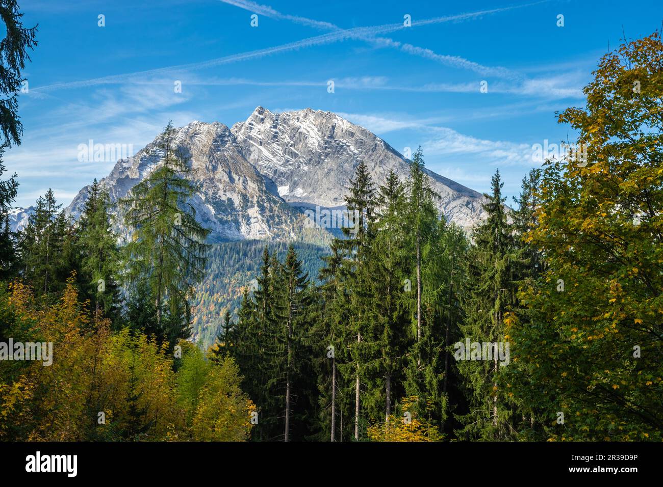 Sight of the alps hi-res stock photography and images - Alamy