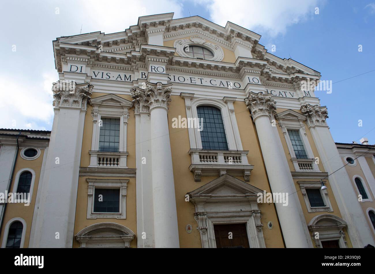 Historic Roman Building in Rome Stock Photo - Alamy