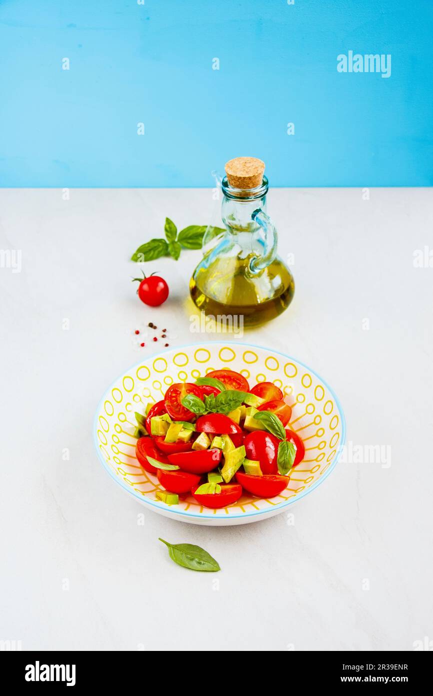 Vegetable salad bowl and healthy ingredient Stock Photo - Alamy