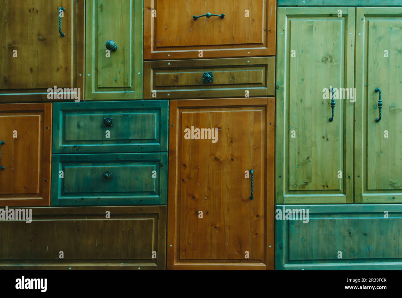 Wall cupboards hi-res stock photography and images - Alamy