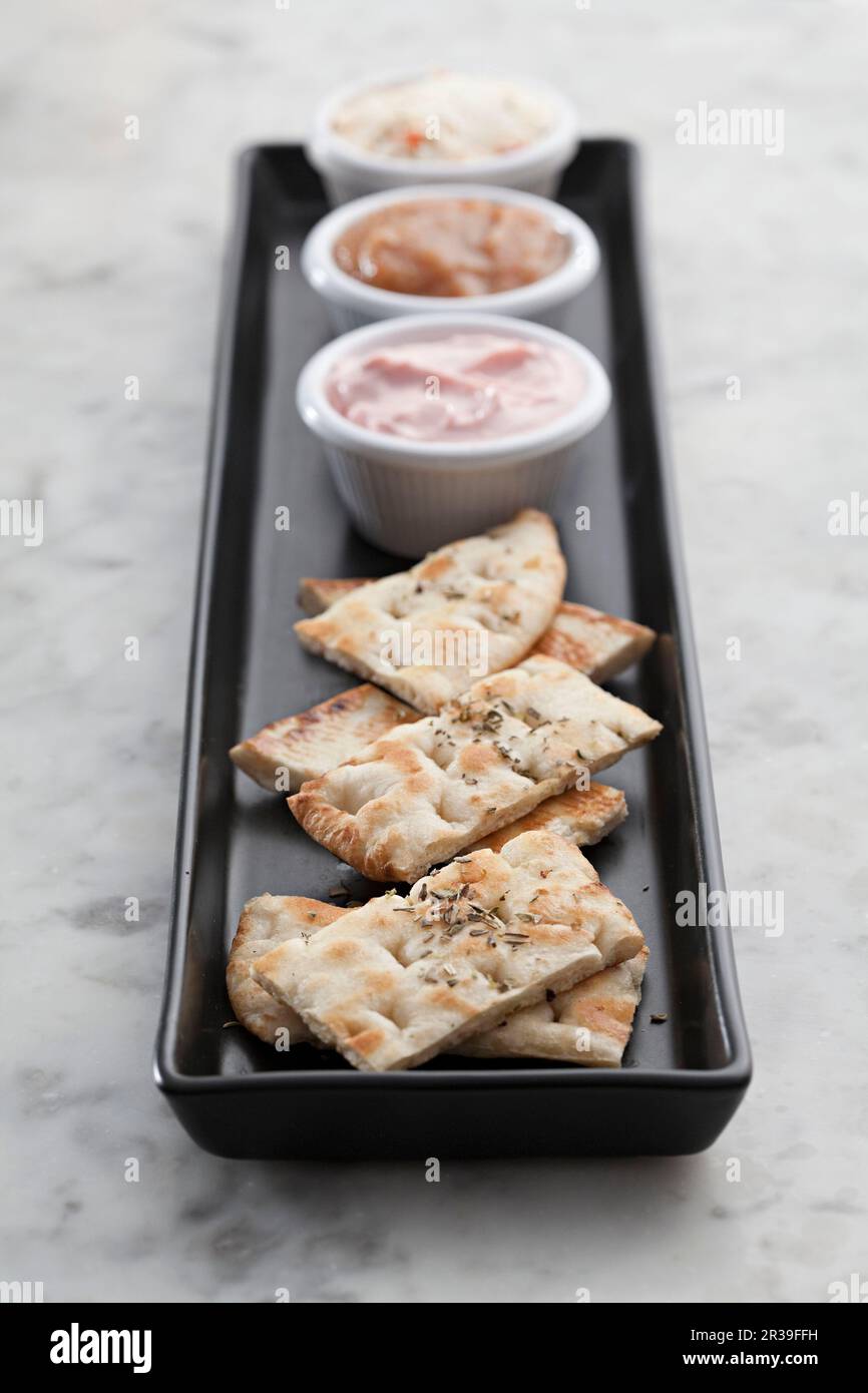 Flat bread dips hi-res stock photography and images - Alamy
