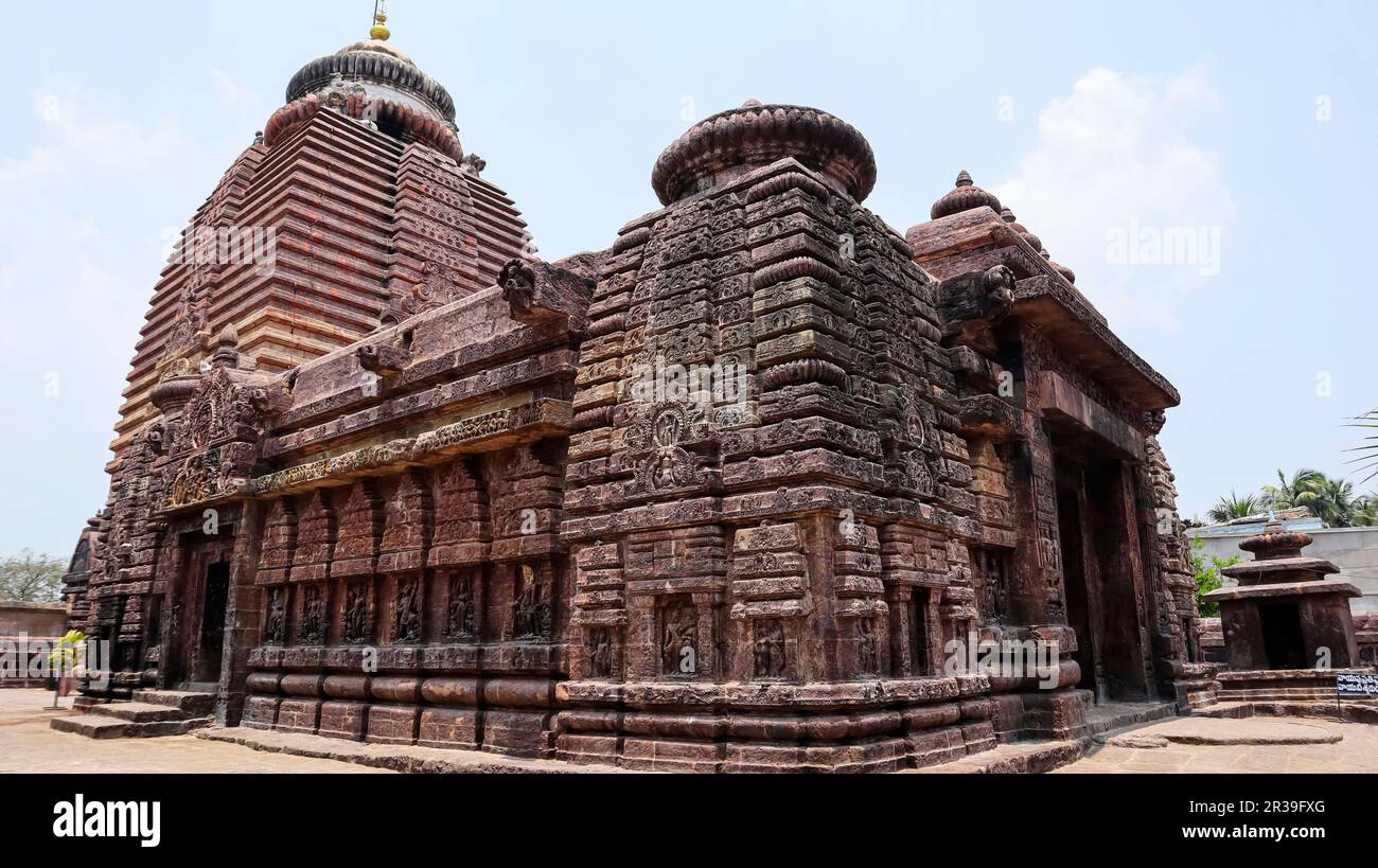 Side View of Srimukhalingeswara Temple, Mukhlingam, Srikakulam, Andhra ...