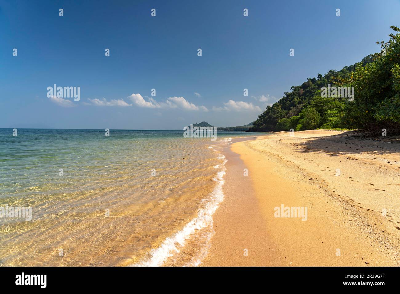 Haad Lang Khao beach auf der Insel Koh Libong in der Andamanensee ...