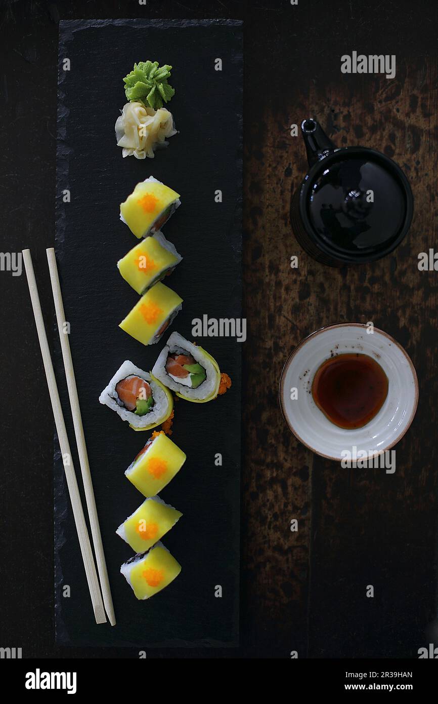 Mango roll with cream cheese and tuna Stock Photo - Alamy