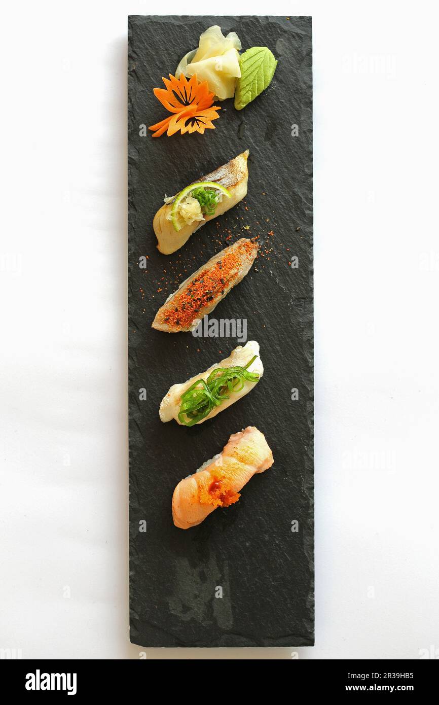 Hot nigiri plate Stock Photo - Alamy